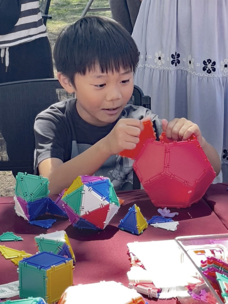 New perspectives from the 2025 AIM Math Fair - Geometiles®